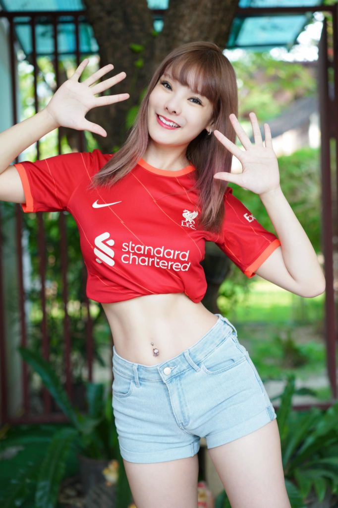 น้องบีโกะ Beeko pinknavy สาวแบ๊ว น่ารัก แฟนพันธุ์แท้ ลิเวอร์พูล ขวัญใจ ...